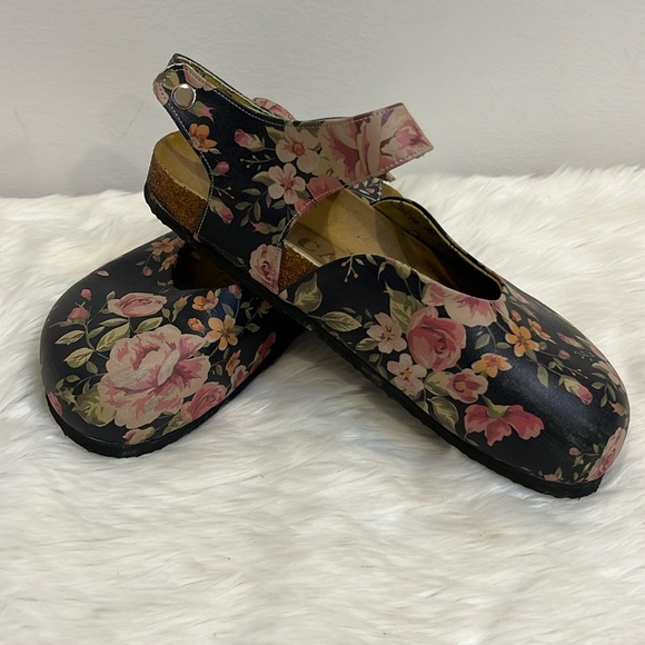 Calceo | Shoes | Calceo Boho Retro Black Pink Floral Print Mary Jane ...